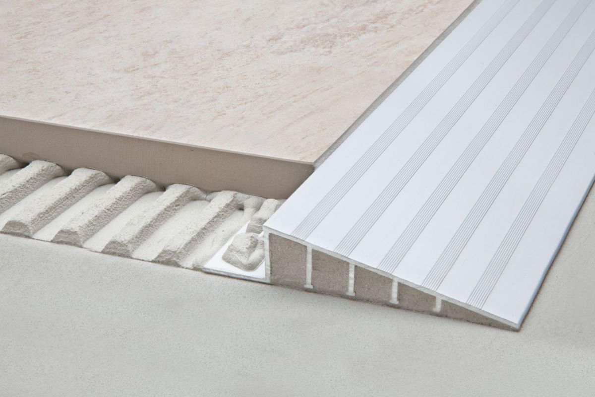 SCHLUTER SYSTEMS - Profilé Schlüter-RENO-RAMP-AE - aluminium naturel ...