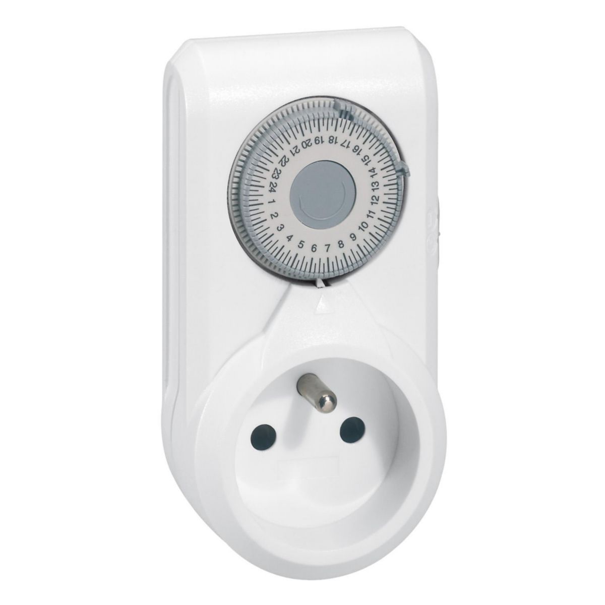 LEGRAND - Programmateur ménager journalier avec fiche 2P+T et socle 2P+T - 16 A | POINT.P