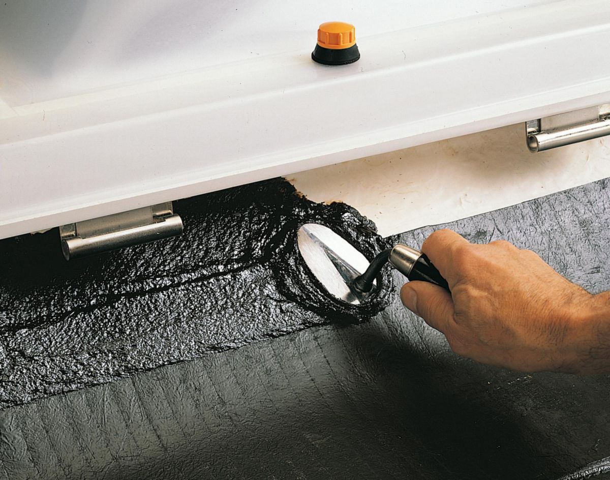 DERBIGUM - Mastic bitumeux de réparation et calfeutrement Derbimastic S ...