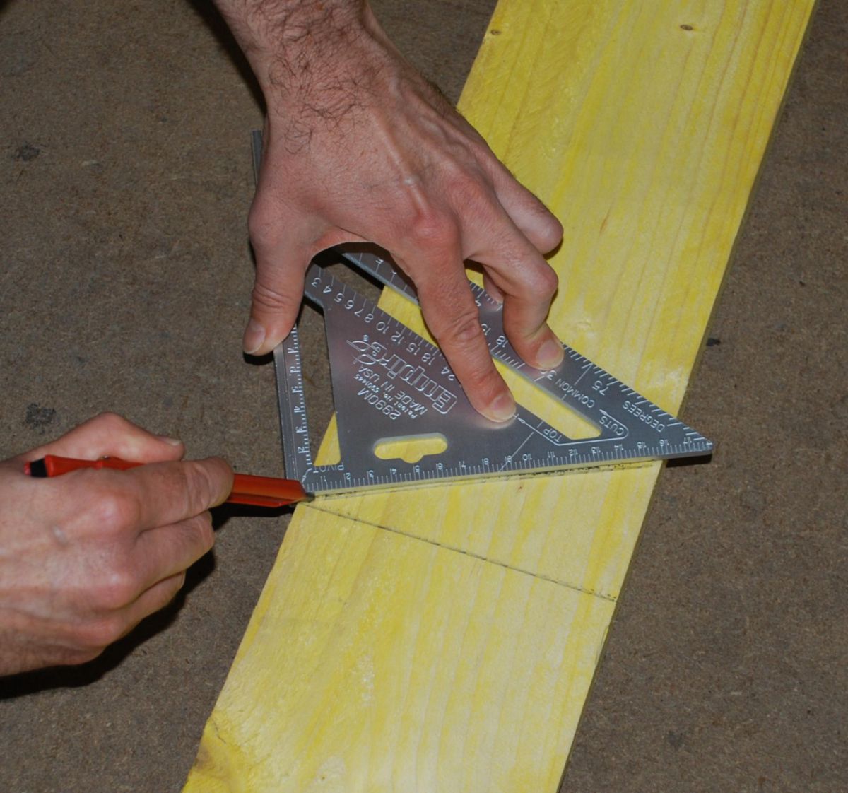 THEARD - Equerre Charpentier Réf. 2990M | POINT.P