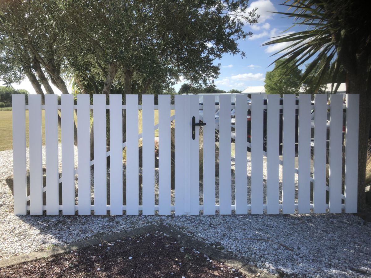 CLOHEAC - Portillon battant PVC Jarama - blanc RAL 9010 - 1x1,4 m | POINT.P