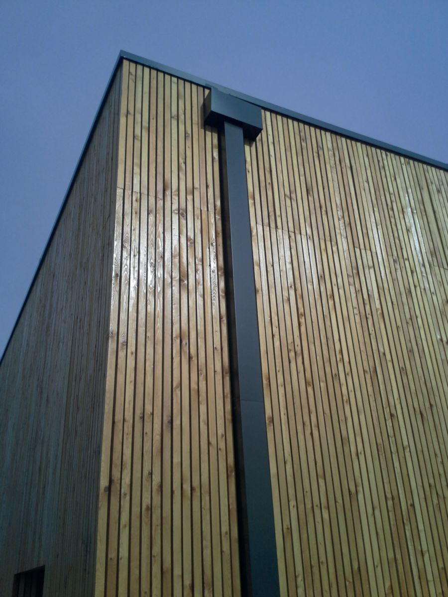 SILVERWOOD - Planche de rive Sapin blanc du Nord 1 congé rainuré ...