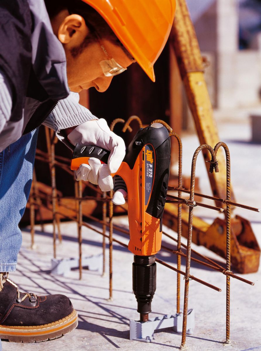 SPIT - Cloueur à poudre Spitfire P370 - multi-matériaux | POINT.P