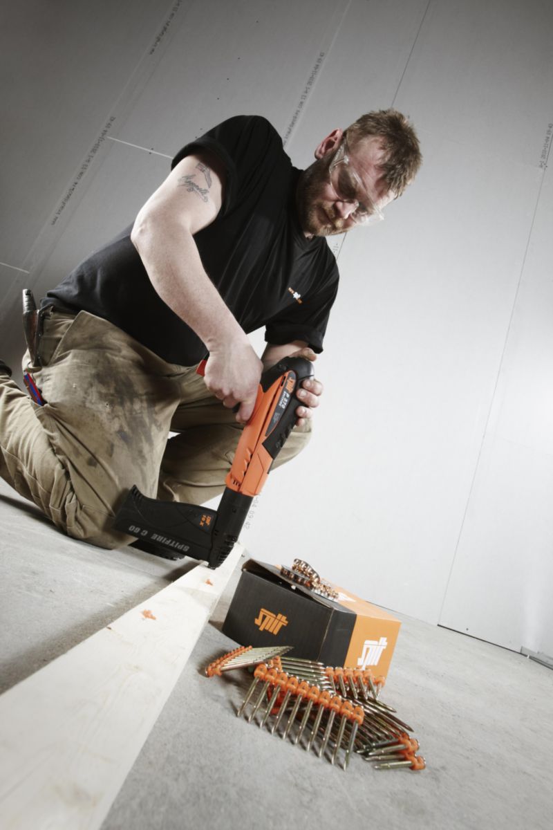 SPIT - Cloueur à poudre Spitfire P370 - multi-matériaux | POINT.P