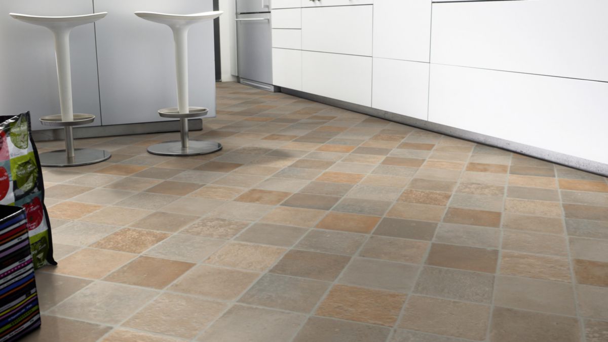 TARKETT - Sol vinyle à la coupe Iconik ResisTex 280T - décor Cottage Stone Beige - l. 4 m - min ...