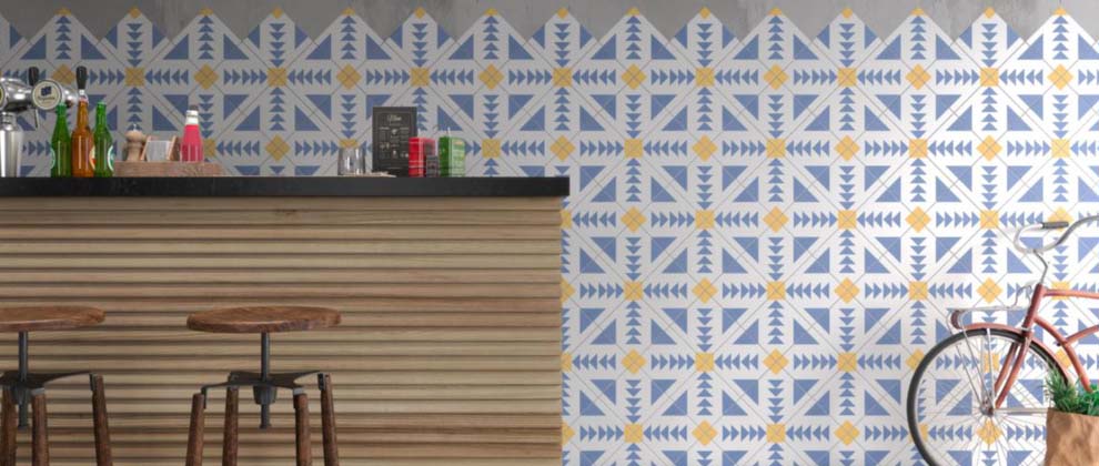 Fleurs ou formes géométriques : le carrelage motif | POINT.P